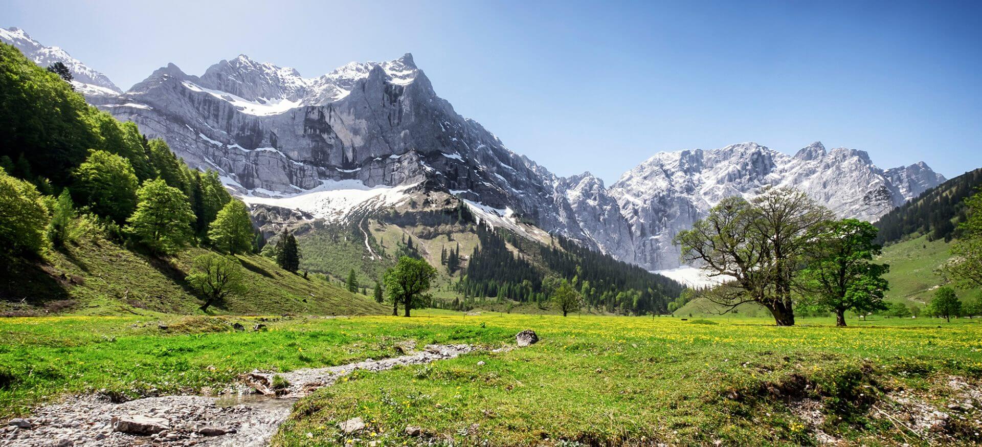 Wildromantische Bergkulisse: Wandern im Karwendel | Kompass